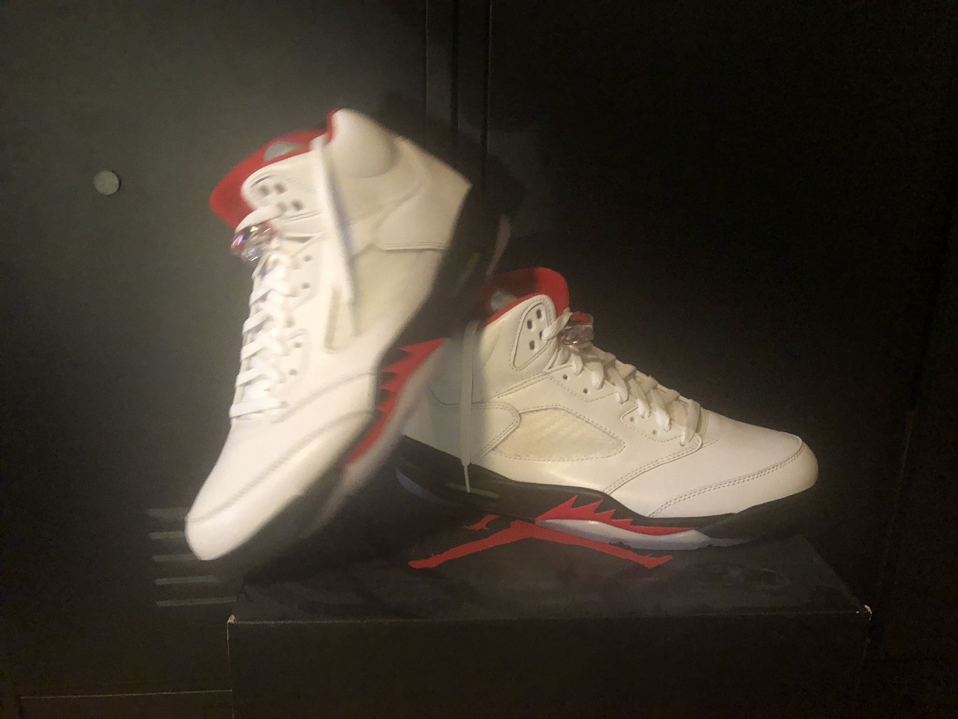 2020 Air Jordan 5 Retro 'Fire Red' 2020 for Sale in Chicago, IL - OfferUp