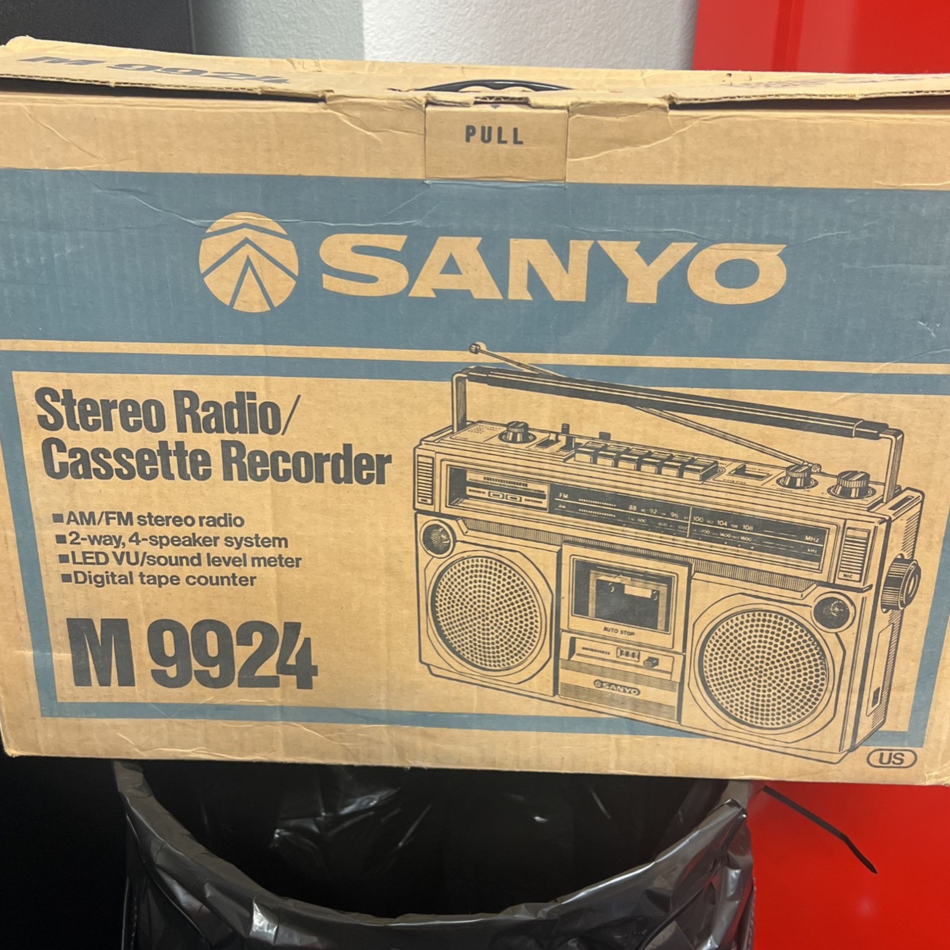 M9924 Sanyo Boom Box LNIB for Sale in Corona, CA - OfferUp