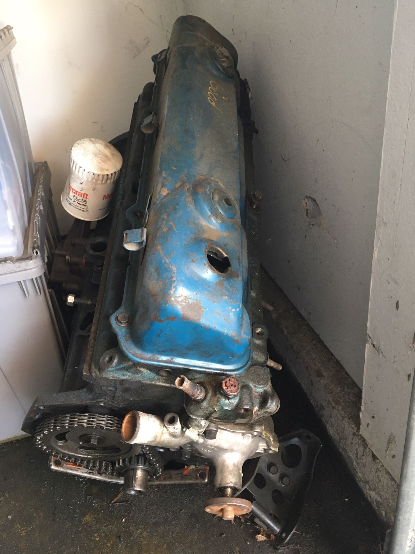 Dodge slant six engine 225 cubic inch for Sale in Los Angeles, CA - OfferUp