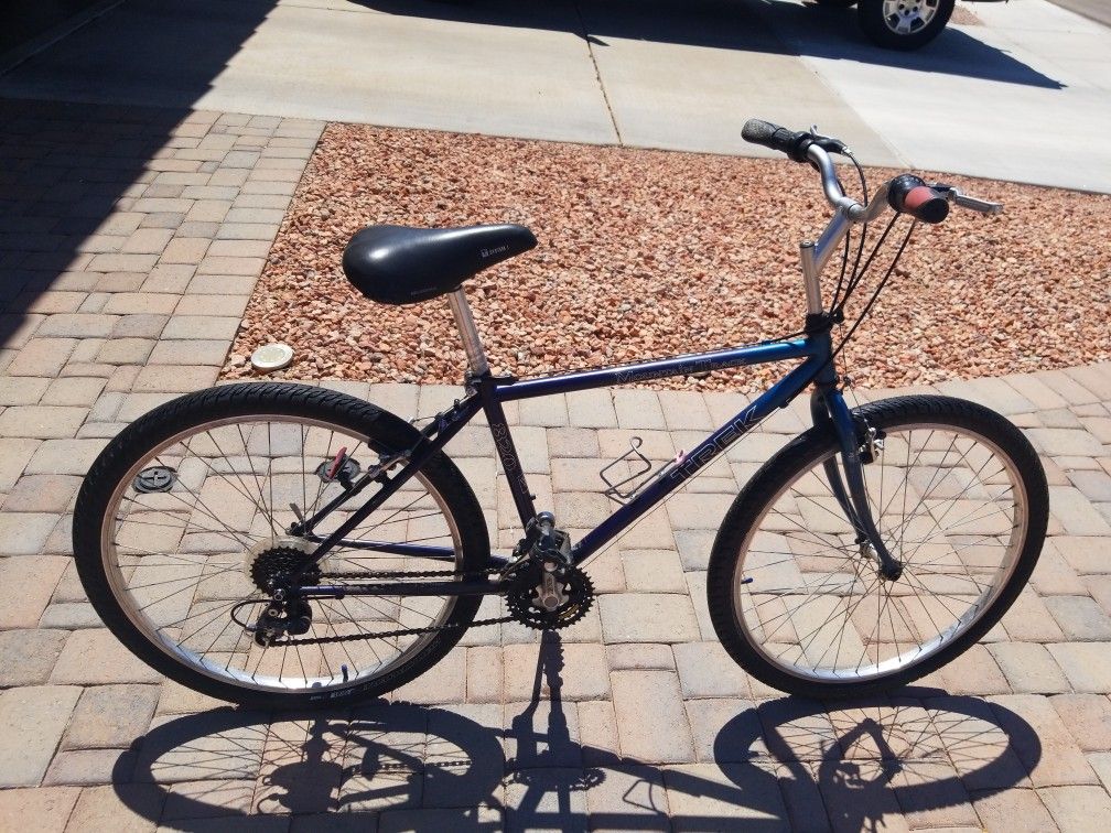 Men's 26 Inch TREK MOUNTAIN TRACK Hybrid mountain Bike for Sale in ...