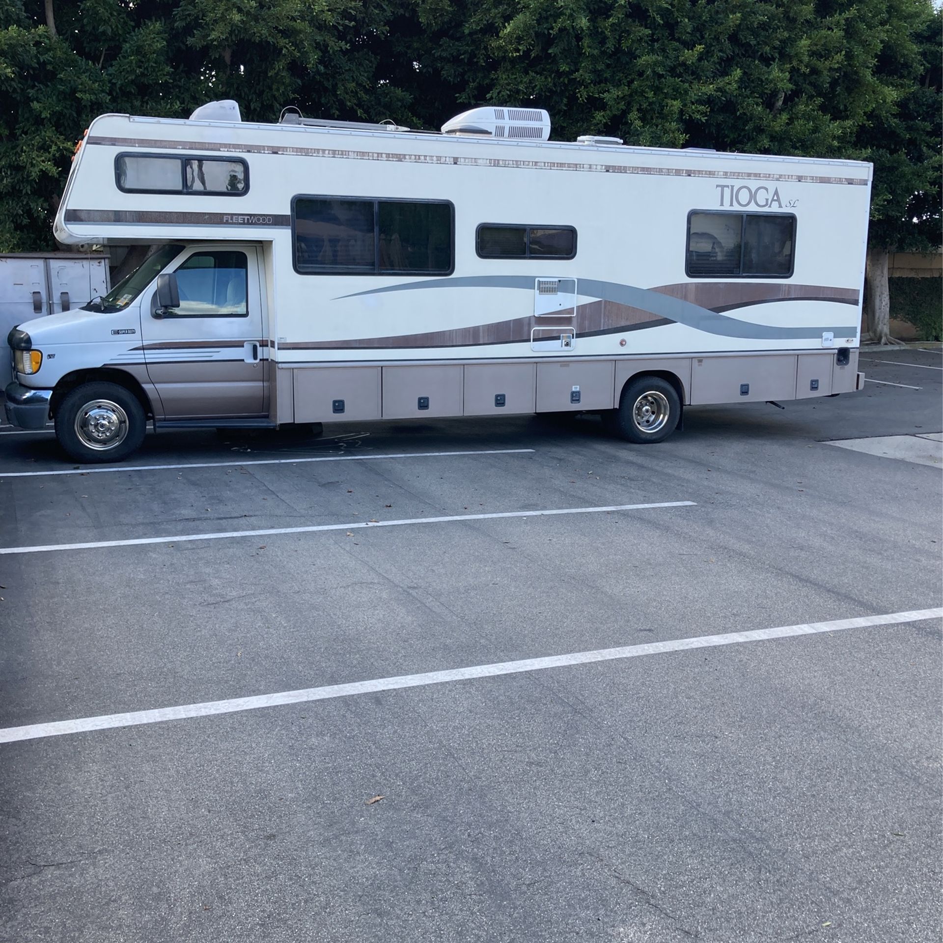 Rv Tioga Fleetwood for Sale in Westminster, CA - OfferUp