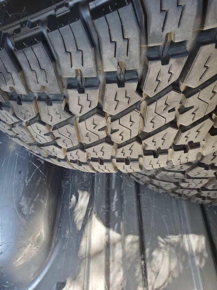 Nitto Terra Grapplers 285/55/r22 for Sale in Phoenix, AZ - OfferUp