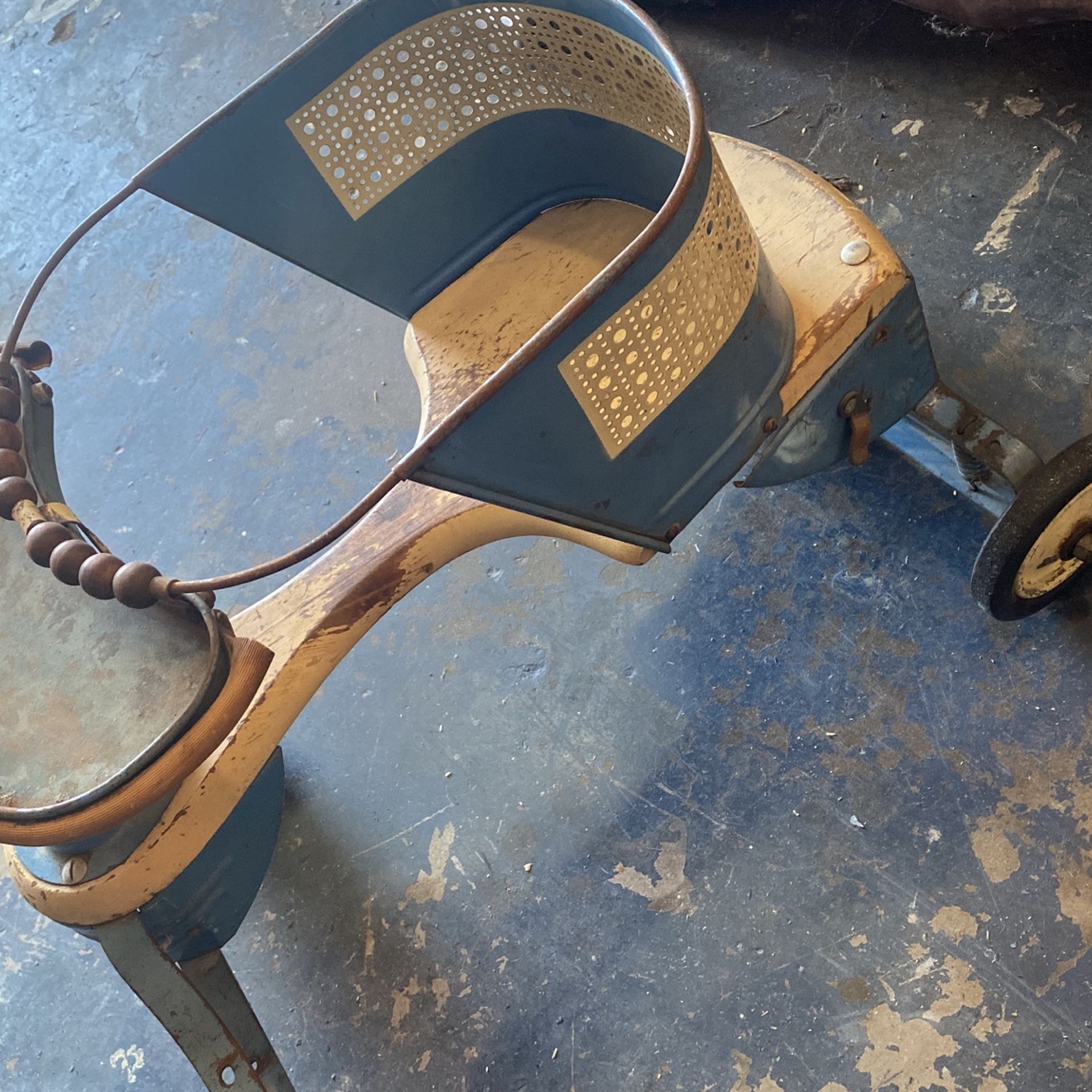1940s Taylor Tot Vintage Walker for Sale in Huntington Beach, CA - OfferUp