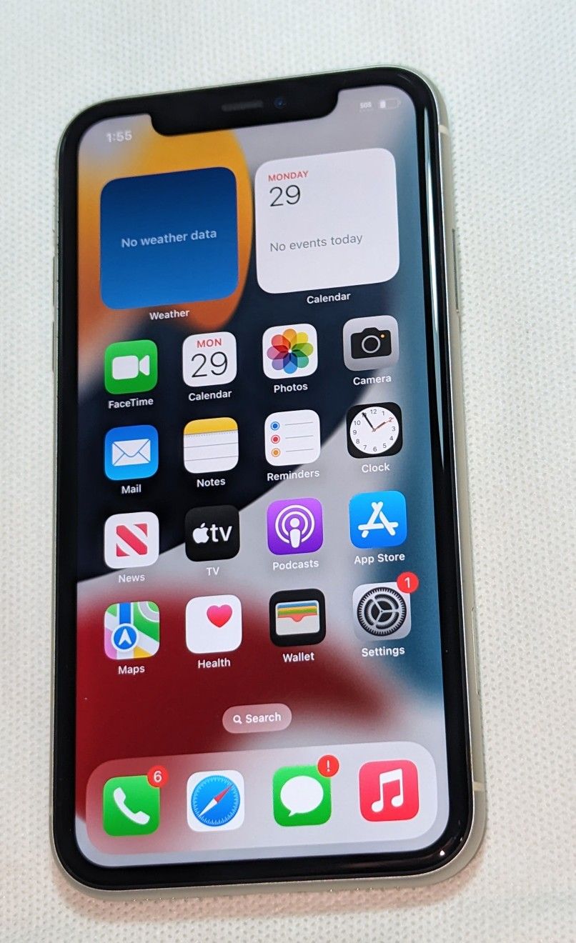 VERY NICE APPLE iPhone 11 64GB FOR Boost Mobile NETWORK for Sale in ...