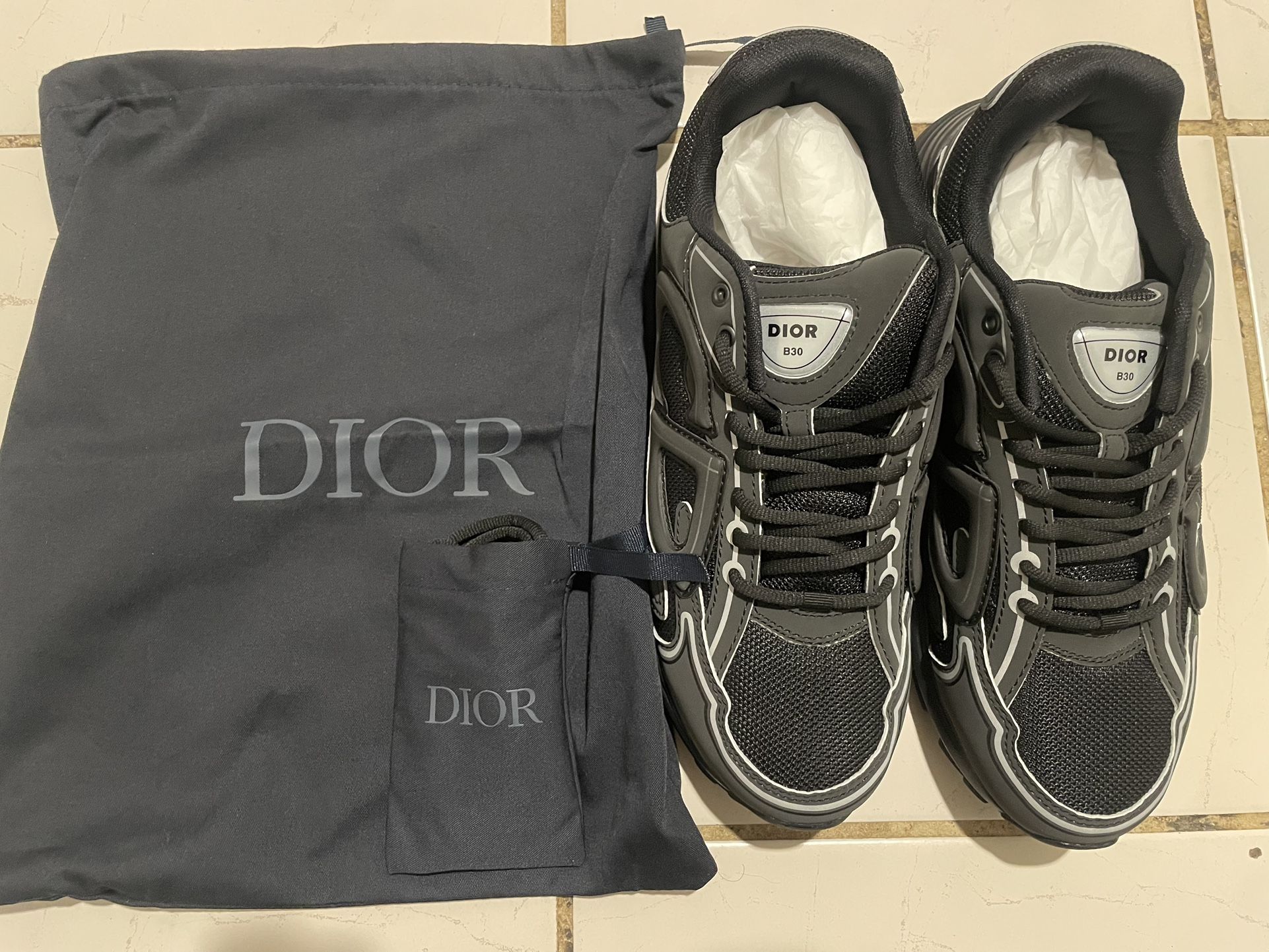 Christ. Dior Black B30 for Sale in Houston, TX - OfferUp