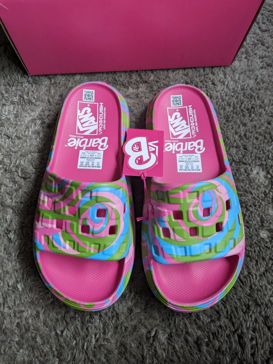 Vans Barbie Slide On Vr3cush Women 9 VNOOOBCCOV (2023) Barbie Trippy ...