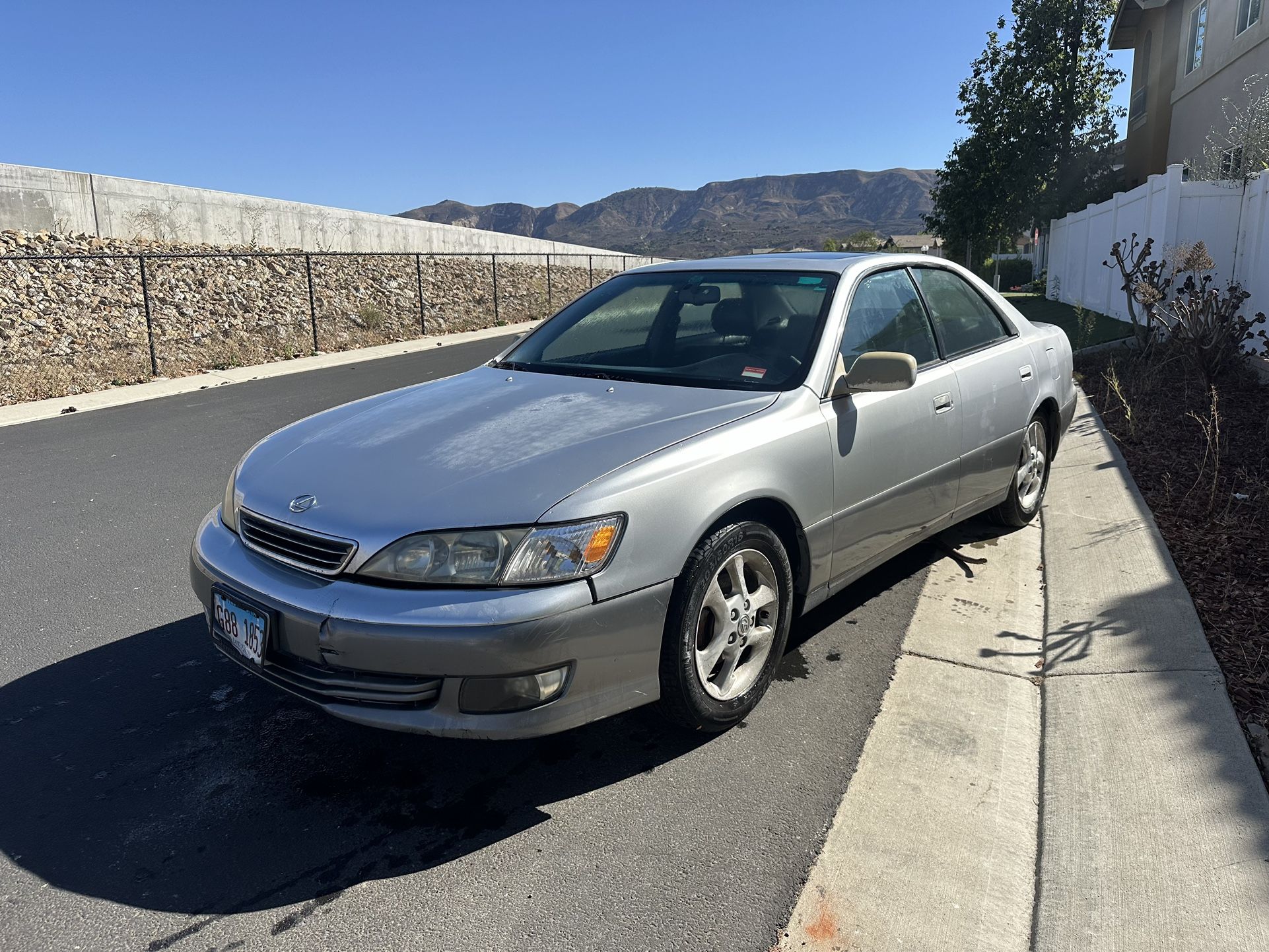 2000 Lexus ES for Sale in Fillmore, CA - OfferUp