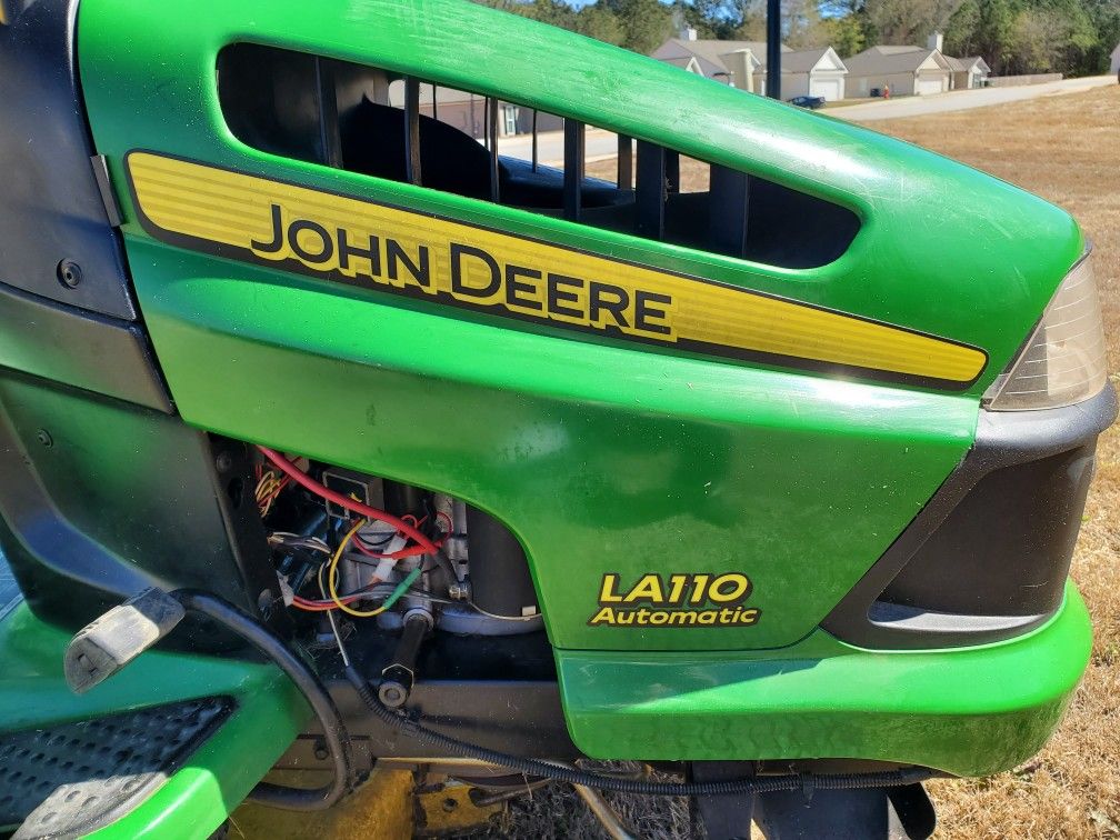 John Deere LA110 Riding Lawn Mower 42" Deck for Sale in Loganville, GA ...