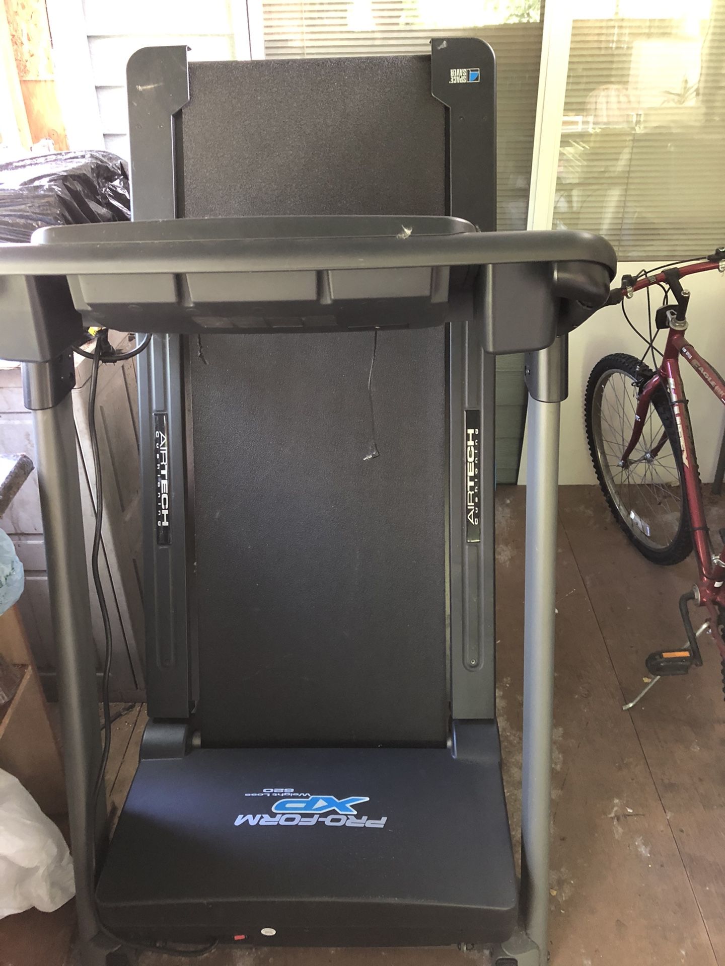 Proform XP Weight Loss 620 Treadmill -Excellent Condition for Sale in ...
