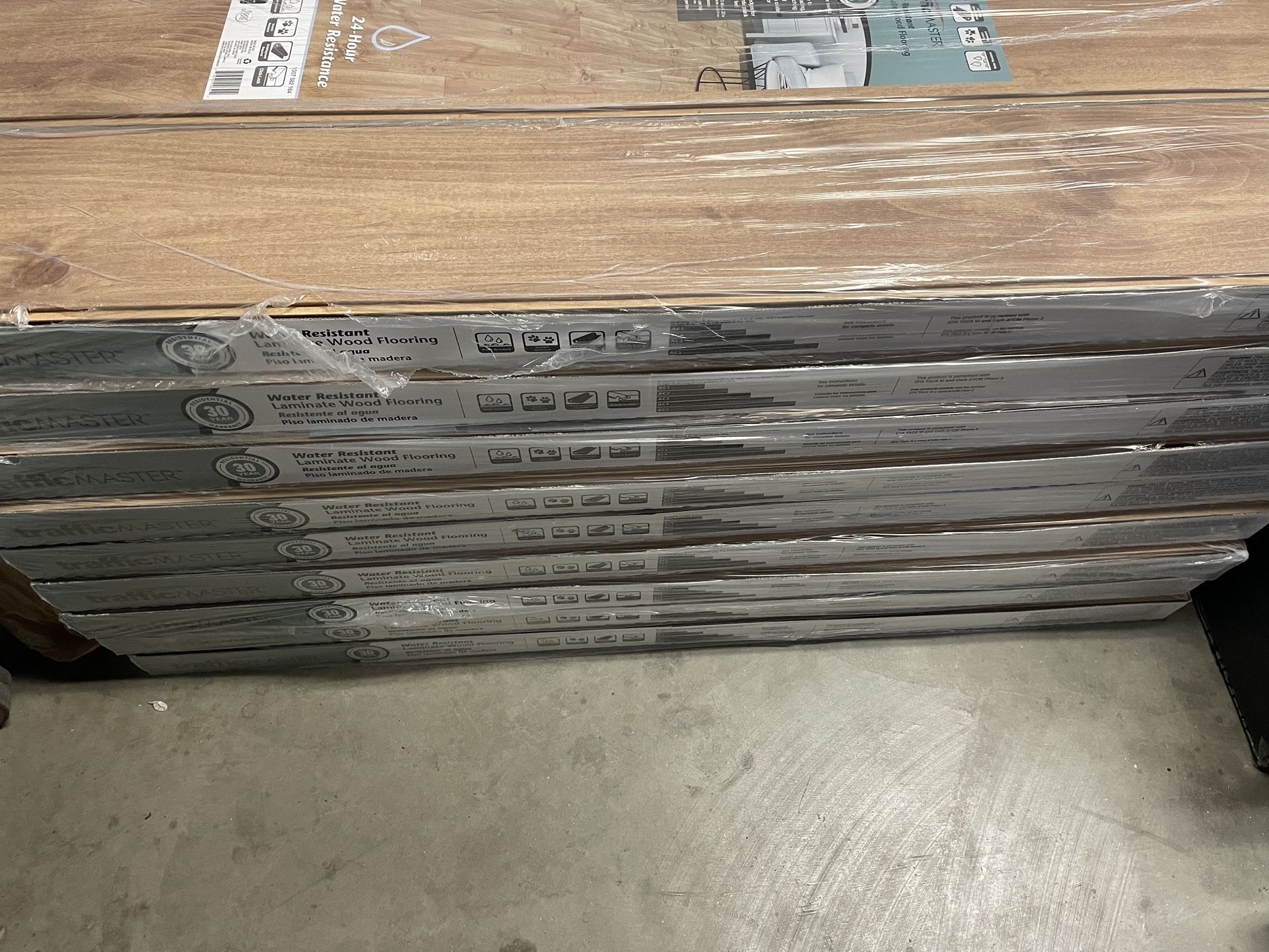 TrafficMaster Hawks Edge Maple 8 mm T x 7.5 in. W Water Resistant ...