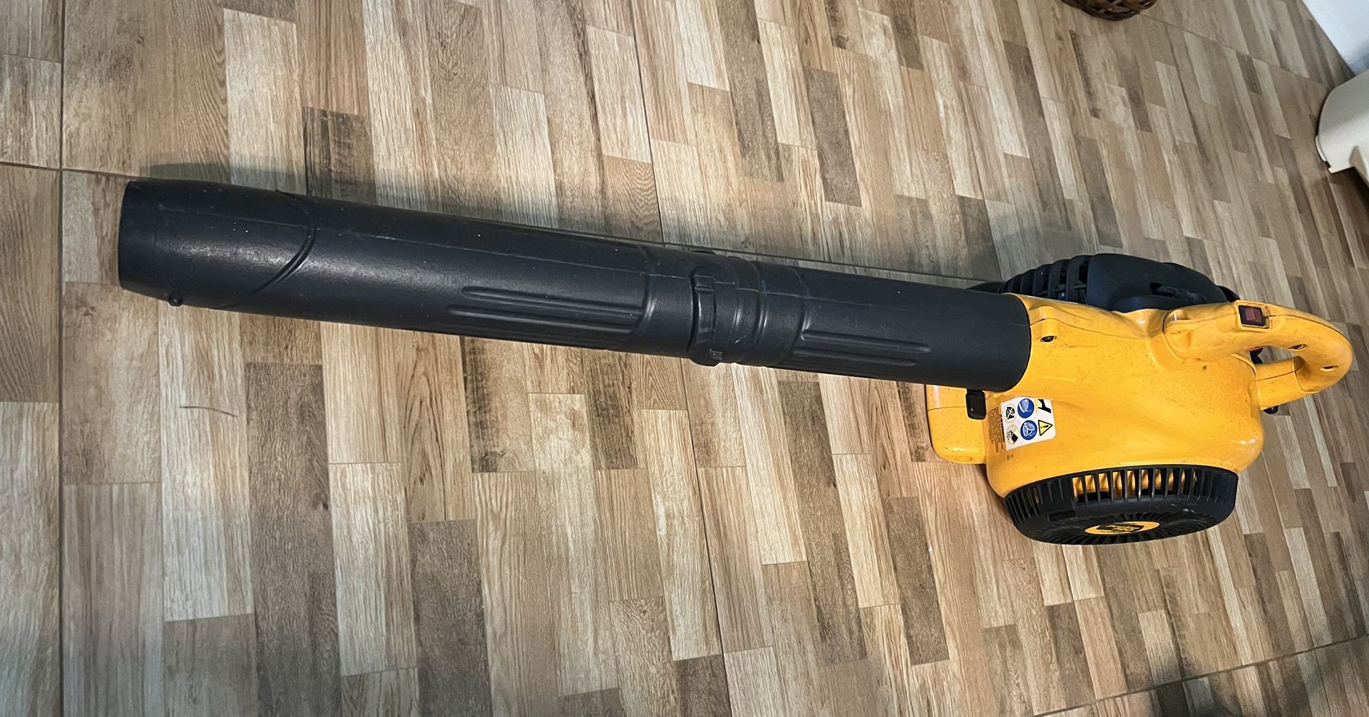 Poulan Pro Gas Handheld Blower for Sale in Port St. Lucie, FL - OfferUp