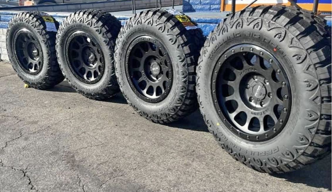 Method Mr 305 Double Method Mr305 Double Black 6x139.7 with 265/70/17 ...