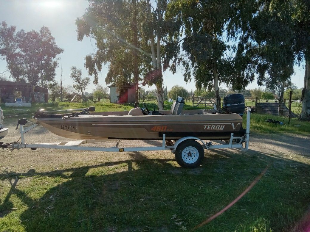 50hp Terry Bass Boat for Sale in Fresno, CA - OfferUp