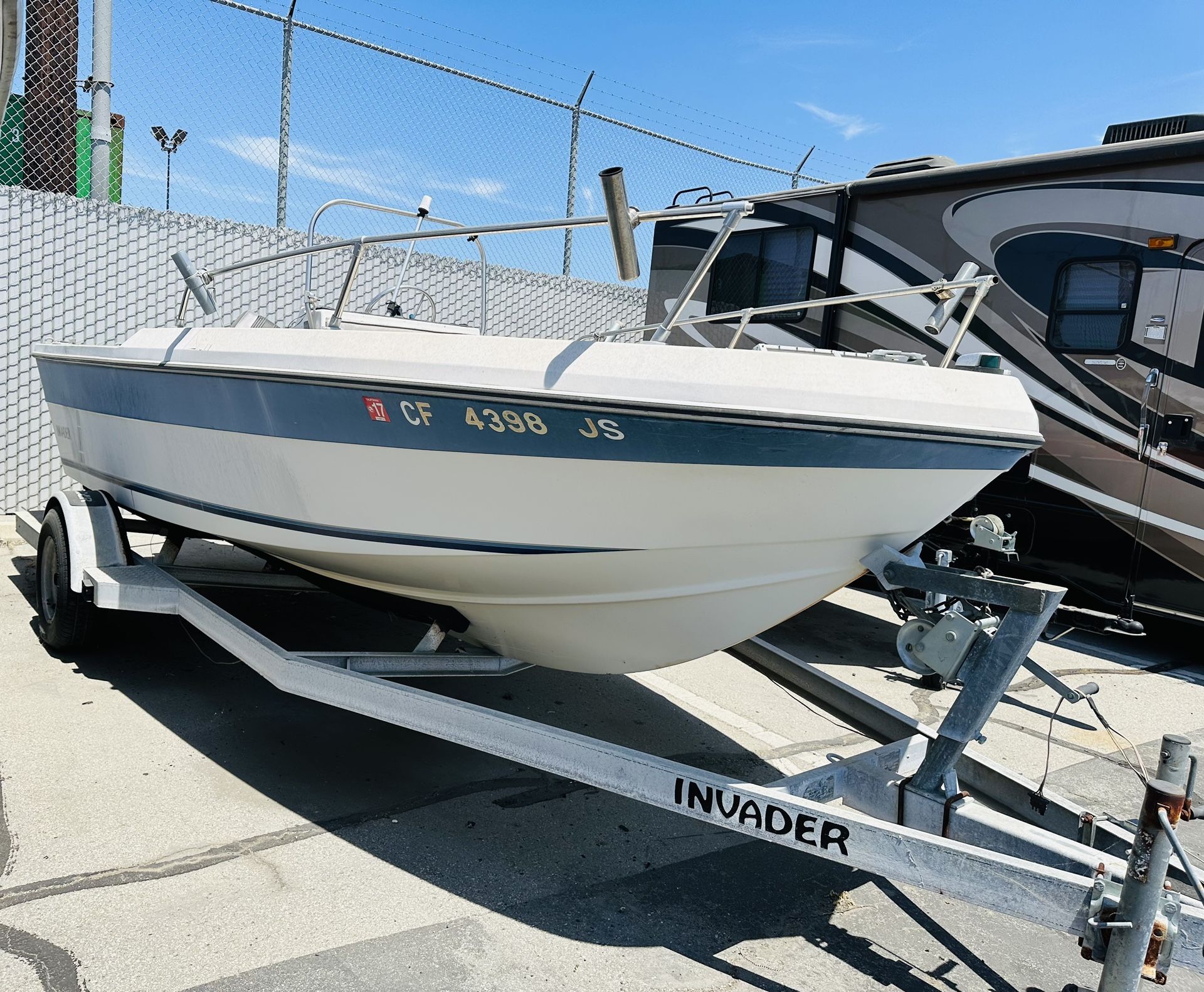 1990 Invader Fisherman for Sale in Los Angeles, CA - OfferUp