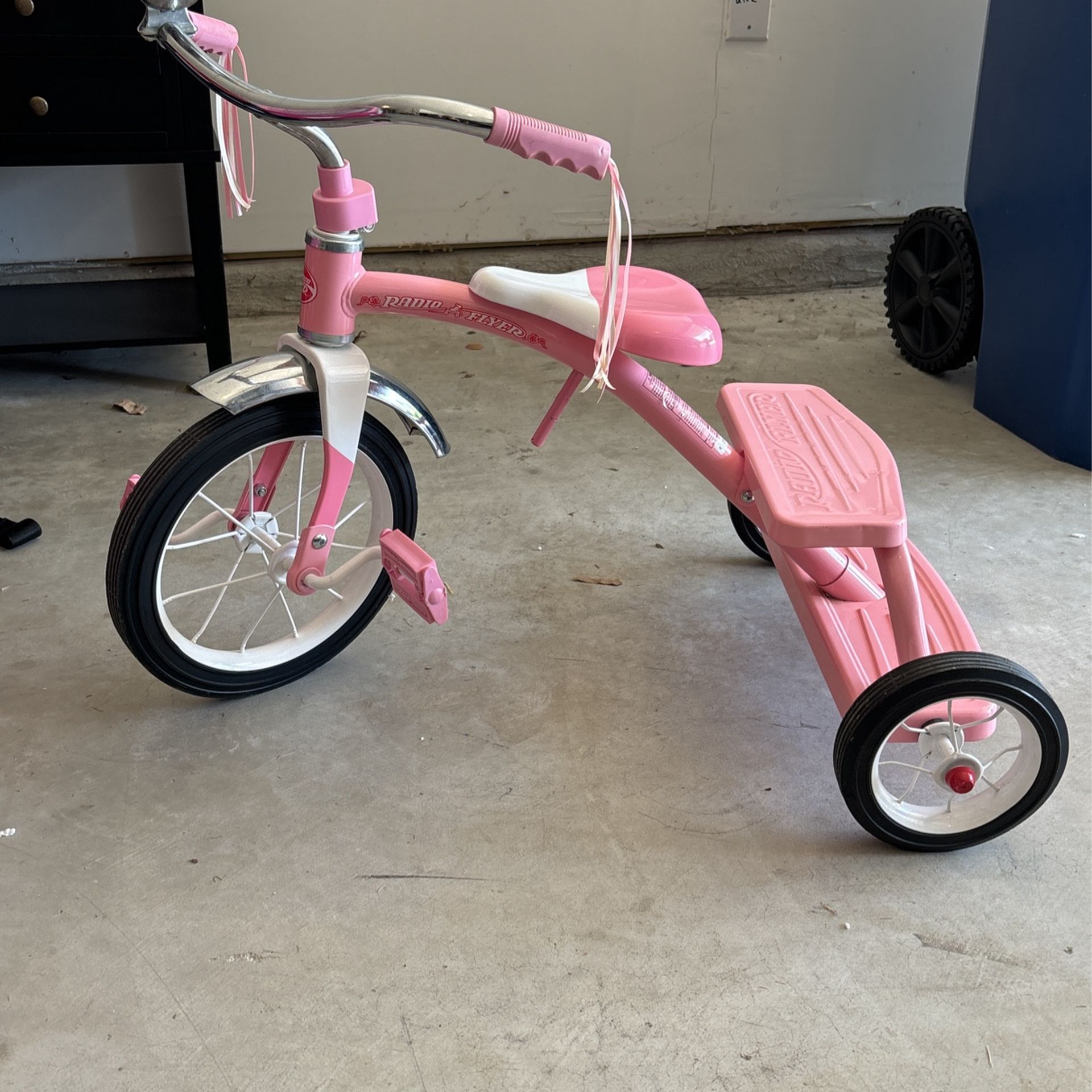 Pink Radio Flyer Tricycle for Sale in Prosper, TX - OfferUp
