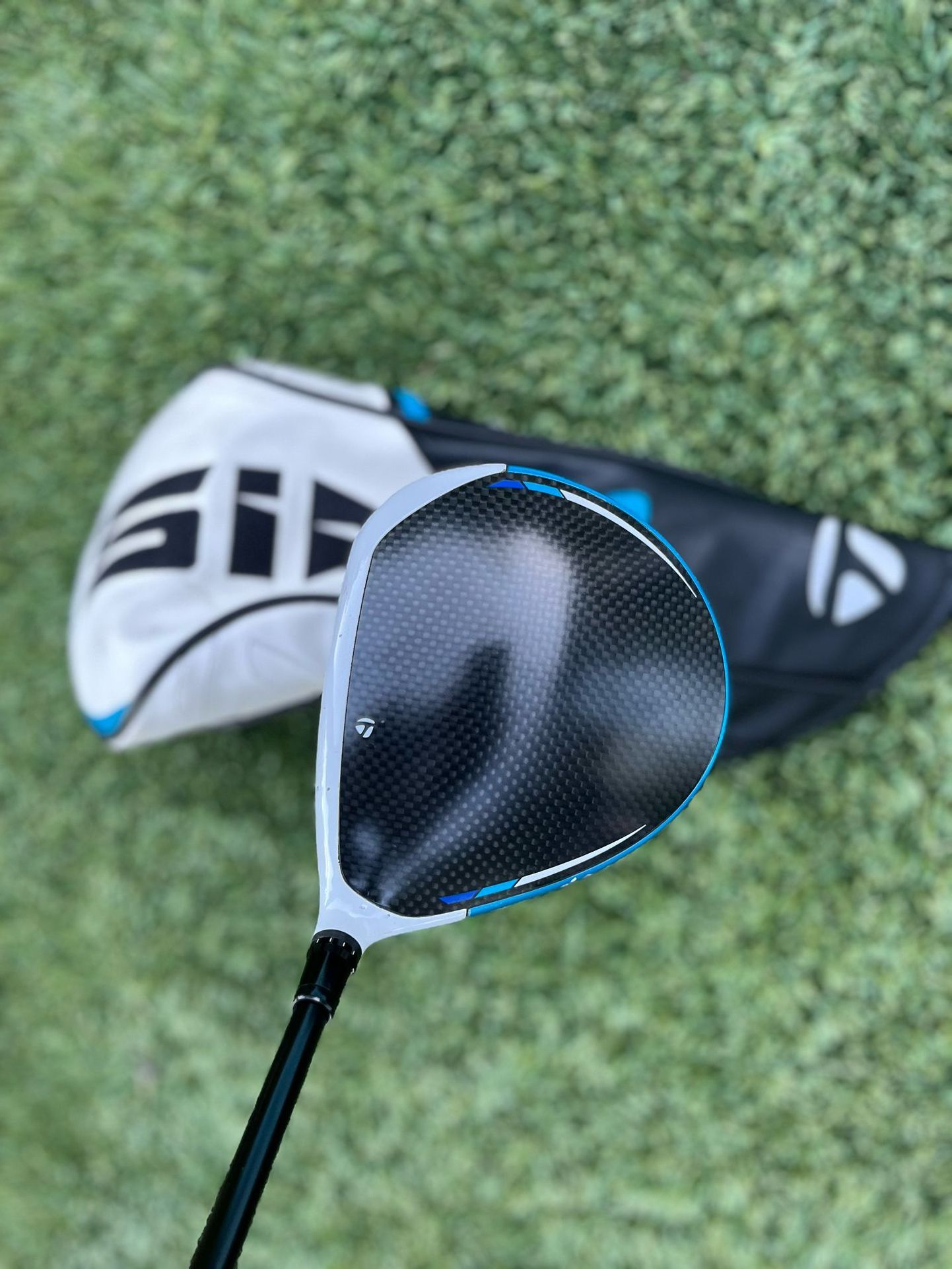 “NICE “ Taylor Made SIM 2 MAX Driver 9.0/Stiff Flex/With Head Cover ...