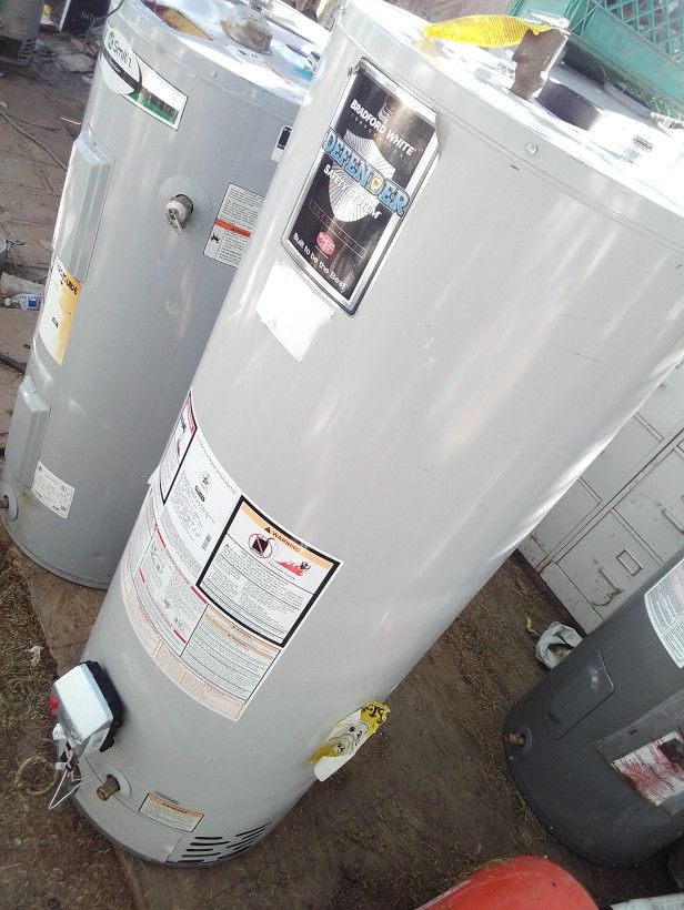 WATER HEATHER GAS MODEL BRADFORD 50" GALLON WORKING EXCELLENT WITH 6 ...