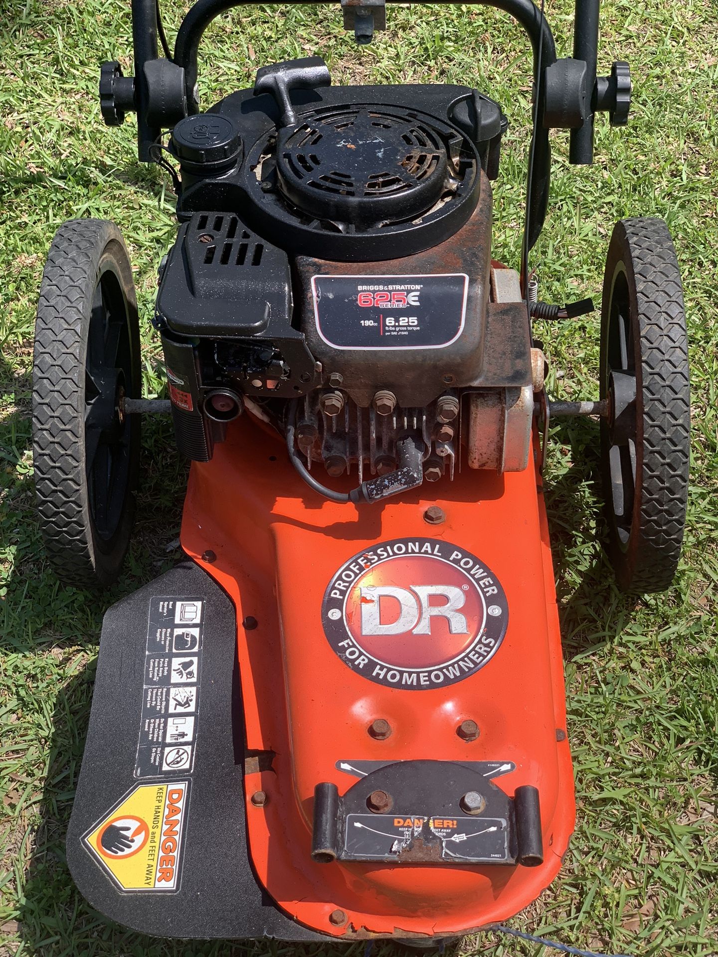 Dr Professional Push Behind Weed eater for Sale in Vanceboro, NC - OfferUp