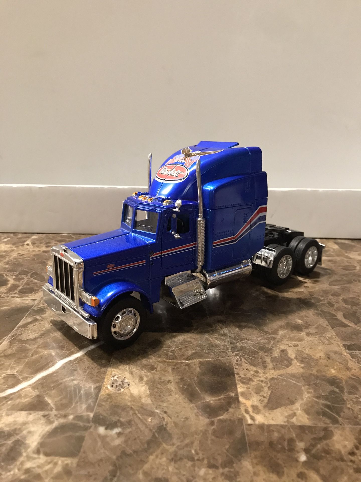 1/64 Peterbilt 379 Day Cab Lowboy Model Semi Truck Farm Toy, 45% OFF