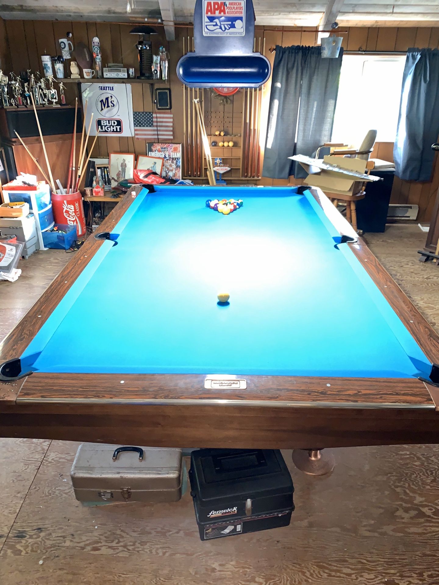 Brunswick Gold Crown 9 foot pool table for Sale in Aberdeen, WA - OfferUp