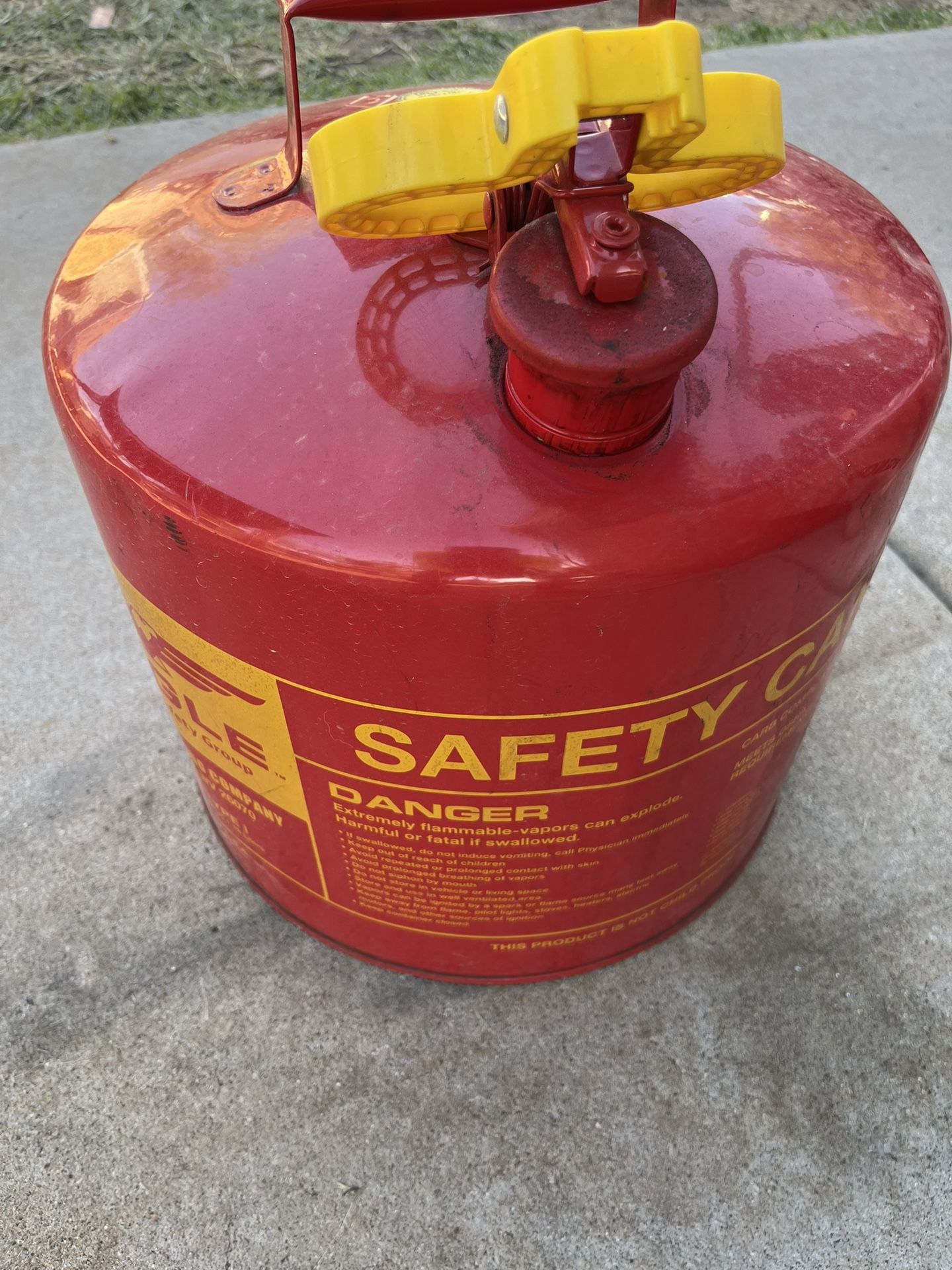 Safety Gas Can for Sale in Phoenix, AZ - OfferUp