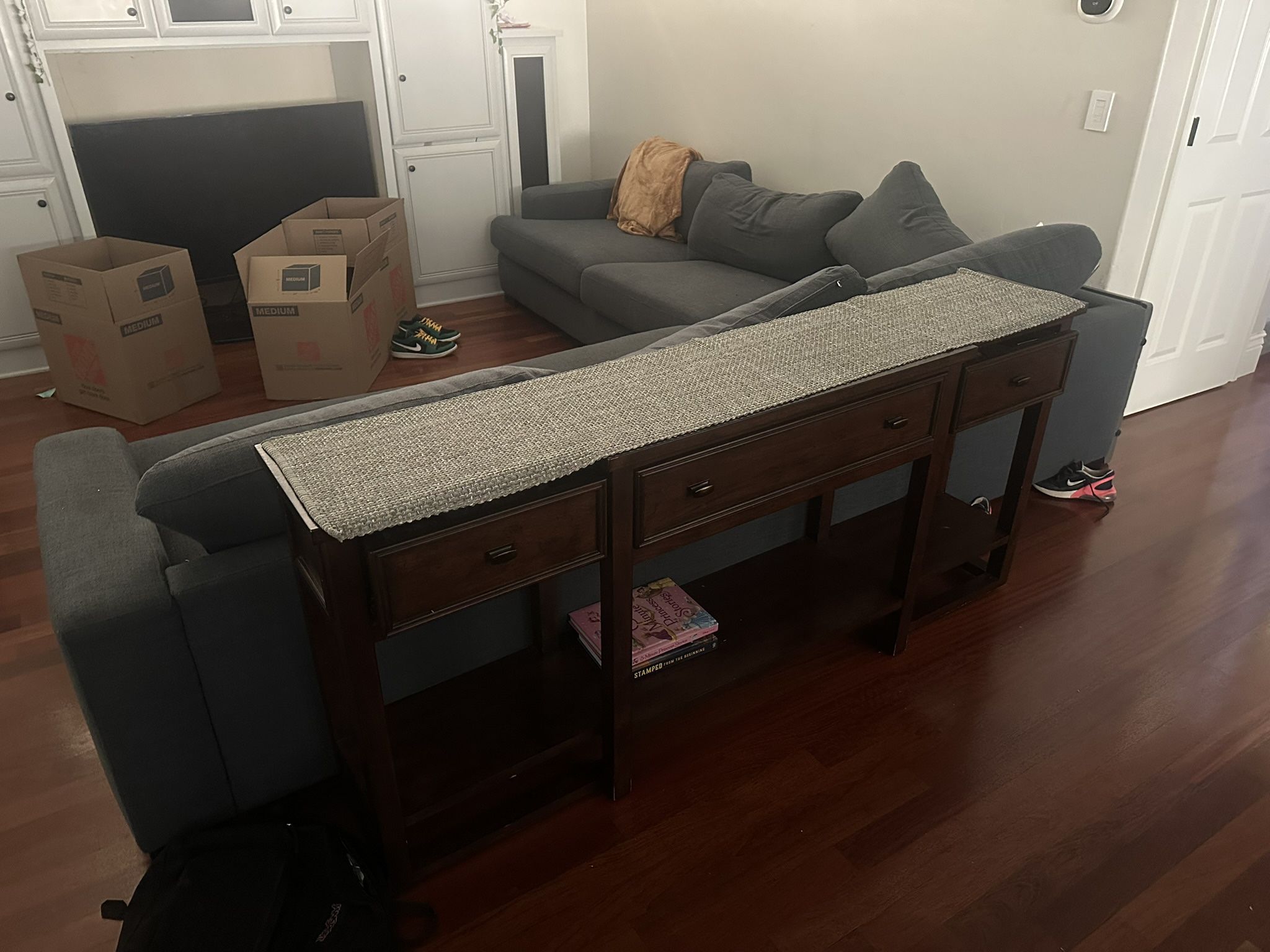 Free Tables Ready For Pickup Now for Sale in Sacramento, CA - OfferUp