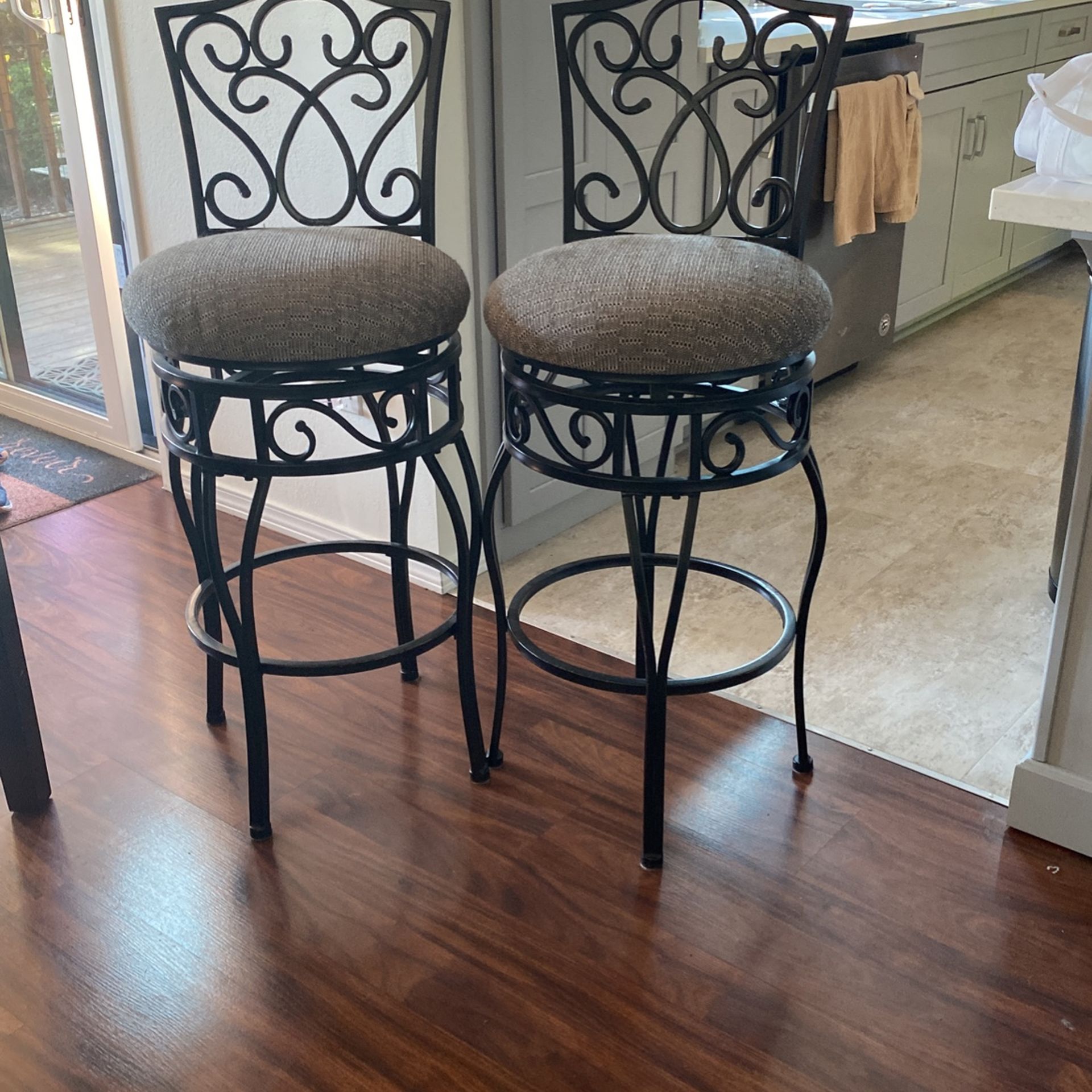 Kitchen Bar Stools for Sale in Renton, WA - OfferUp