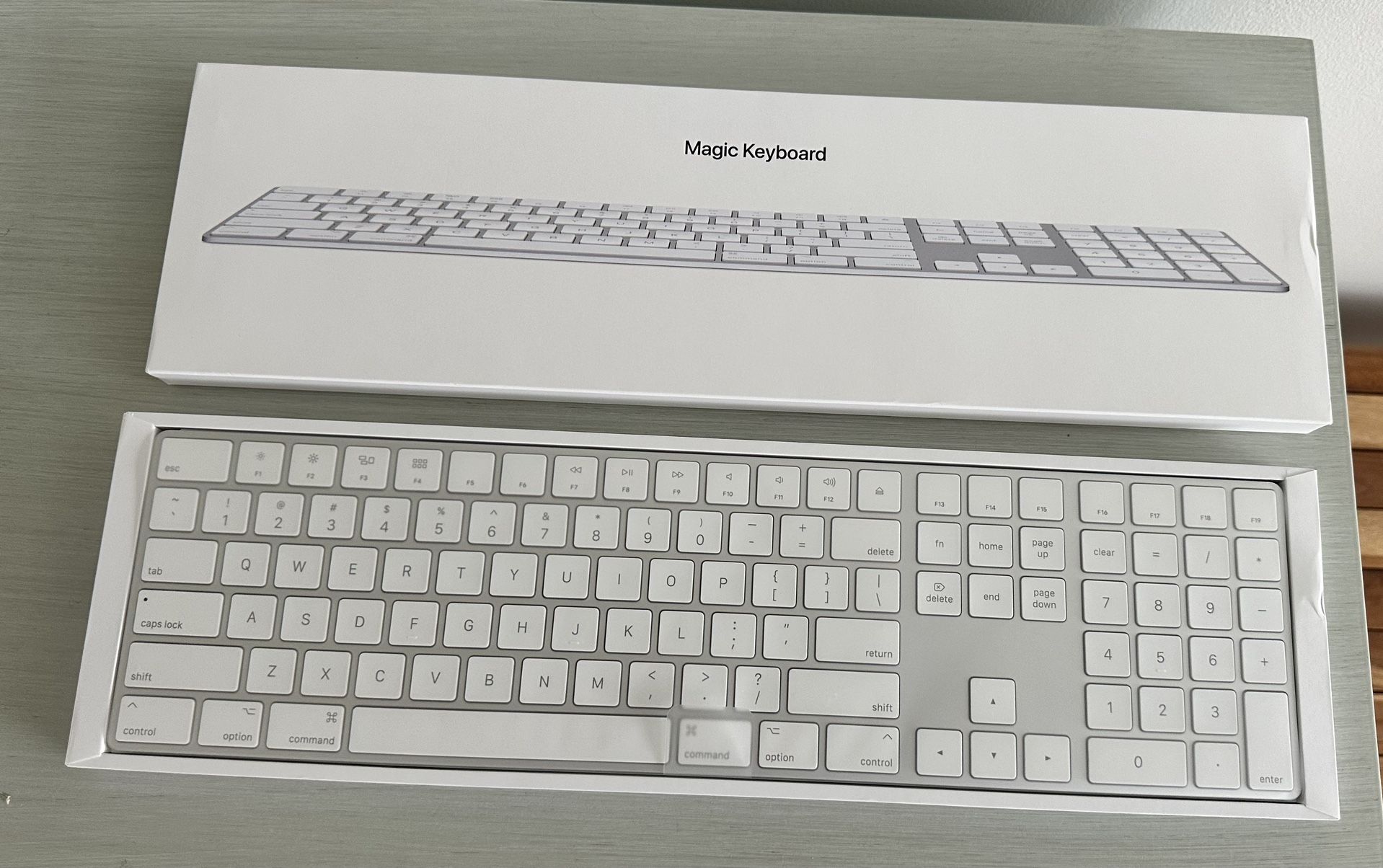 Apple Magic Keyboard with Numeric Keypad for Sale in Bellflower, CA ...