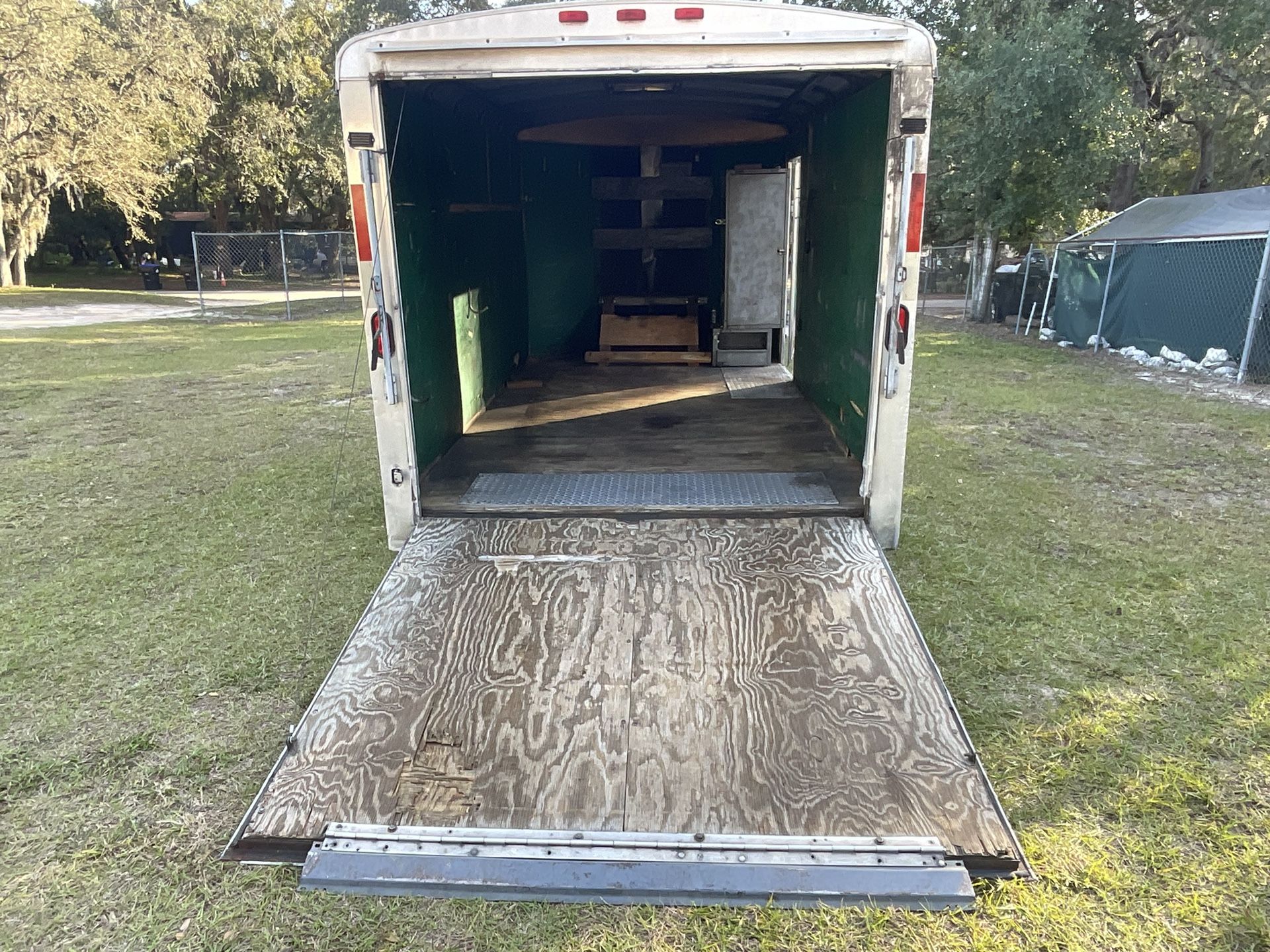 2007, 7 X 14 Enclosed Cargo Trailer With Tandem 3500 Pound Axles ...