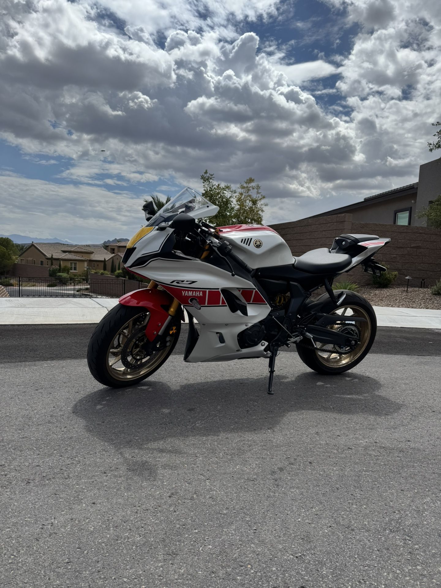 2022 Yamaha YZF for Sale in Las Vegas, NV - OfferUp