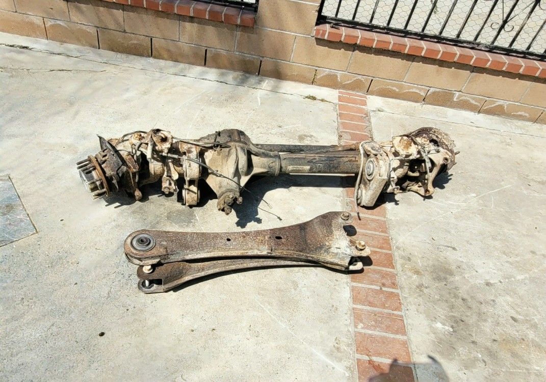 2005+ Ford Dana 60 Front Axle for Sale in Los Angeles, CA - OfferUp