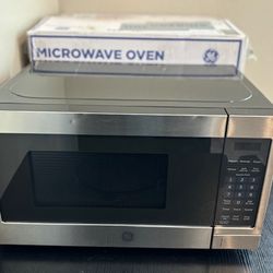 GE JES1072SH2SS 0.7 Cu. Ft. Compact Microwave Stainless Steel Dark Gray Open box item appears new This GE JES1072SHSS microwave is a great ad for