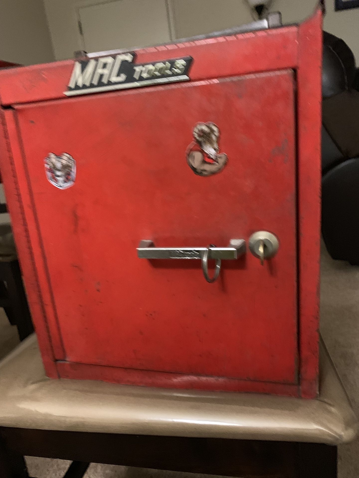 Vintage Mac Tools Logo