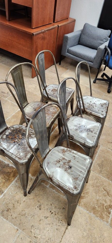 6 Sturdy metal chairs for Sale in Oakland Park, FL - OfferUp