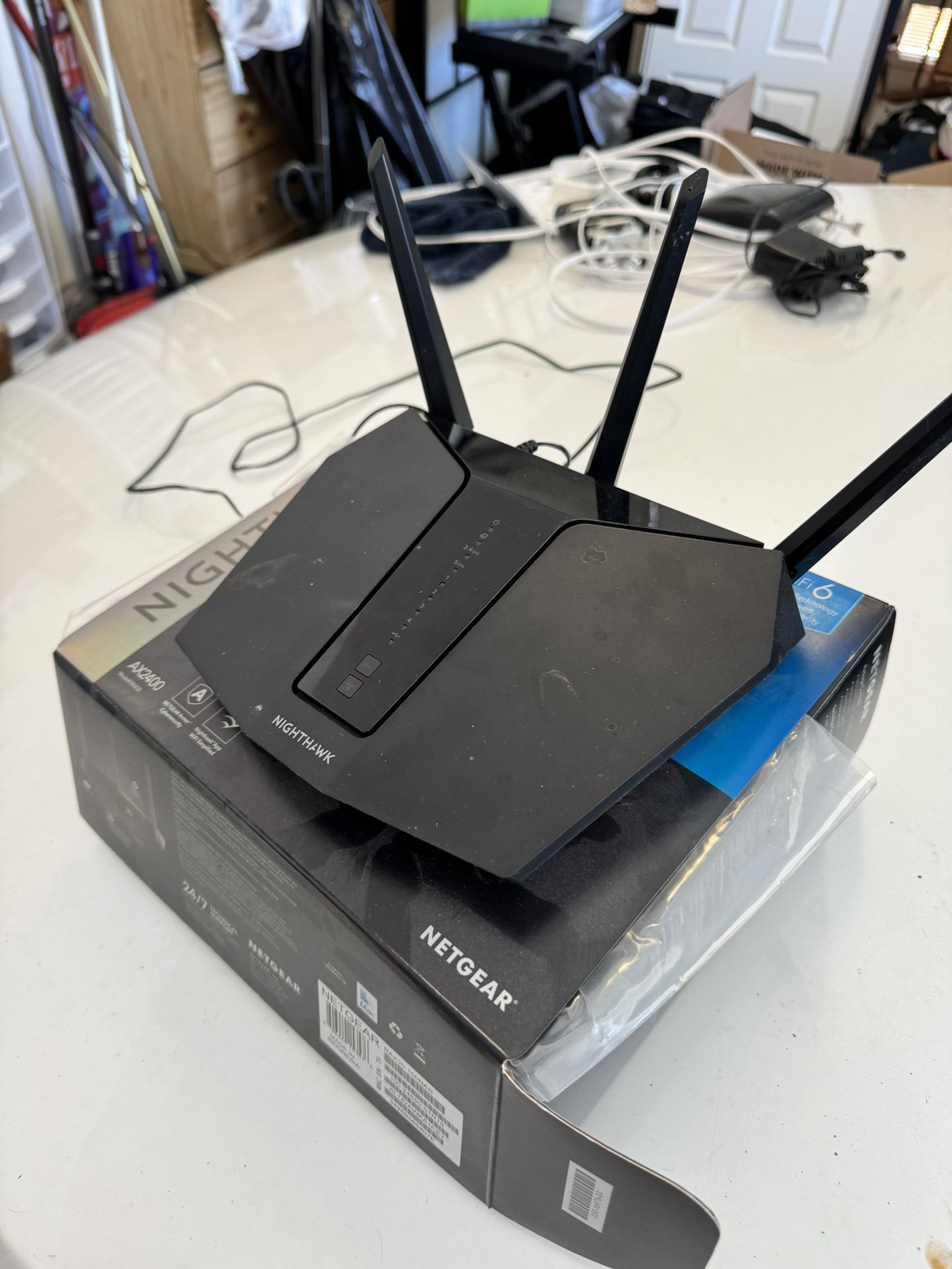 Netgear Nighthawk Ax2400 WiFi 6 Router for Sale in Chandler, AZ - OfferUp