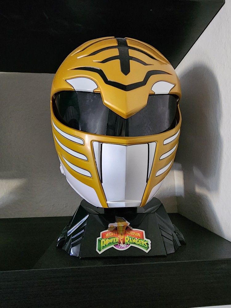 Mighty Morphin Power Rangers White Ranger Helmet