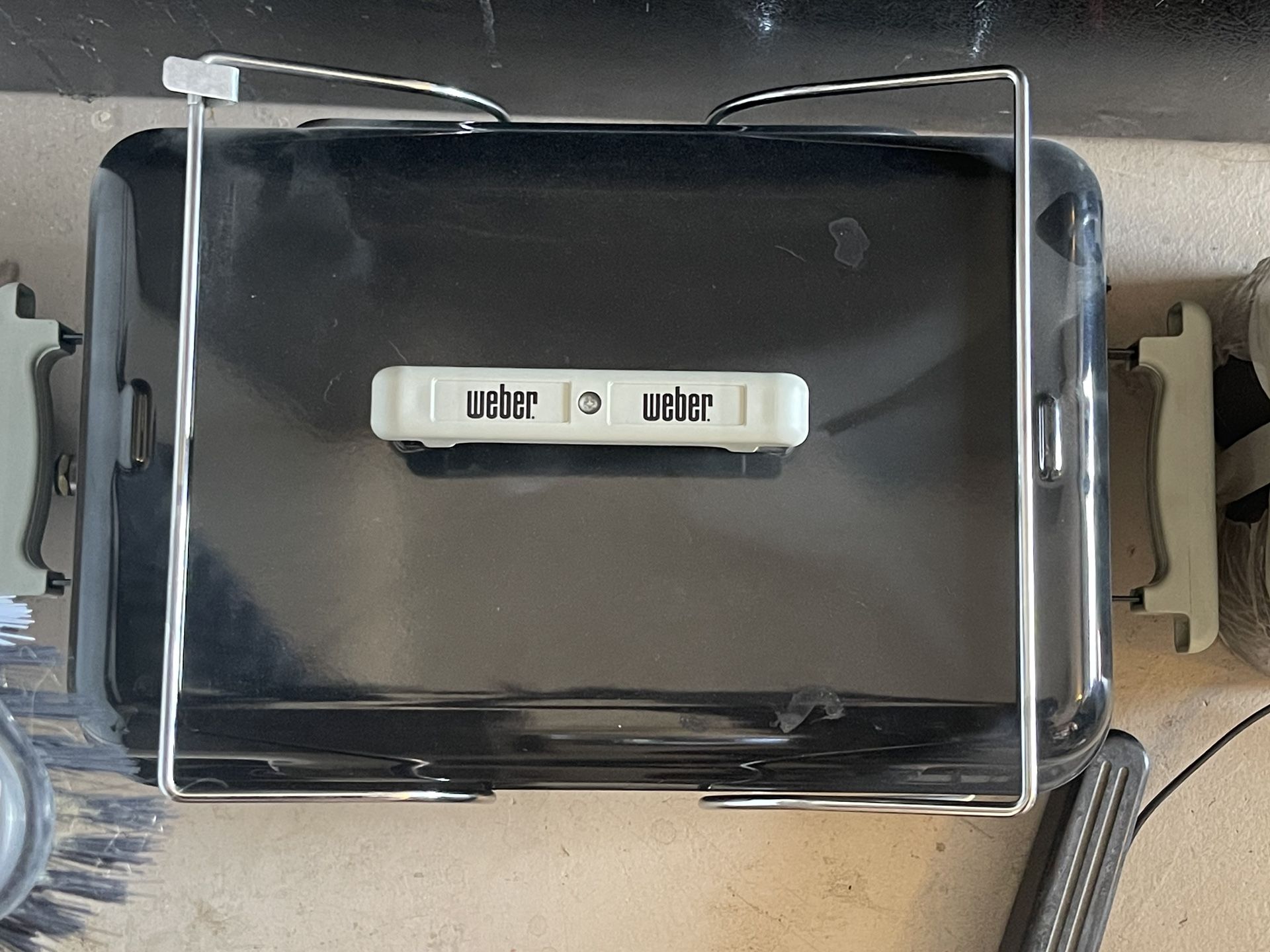 NEW Weber Go Anywhere Gas BBQ Grill W/ Propane Tanks for Sale in ...