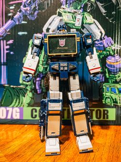 TRU Toys R Us Ex. Transformers Thrilling 30 Masterpiece MP-02 Soundwave ...