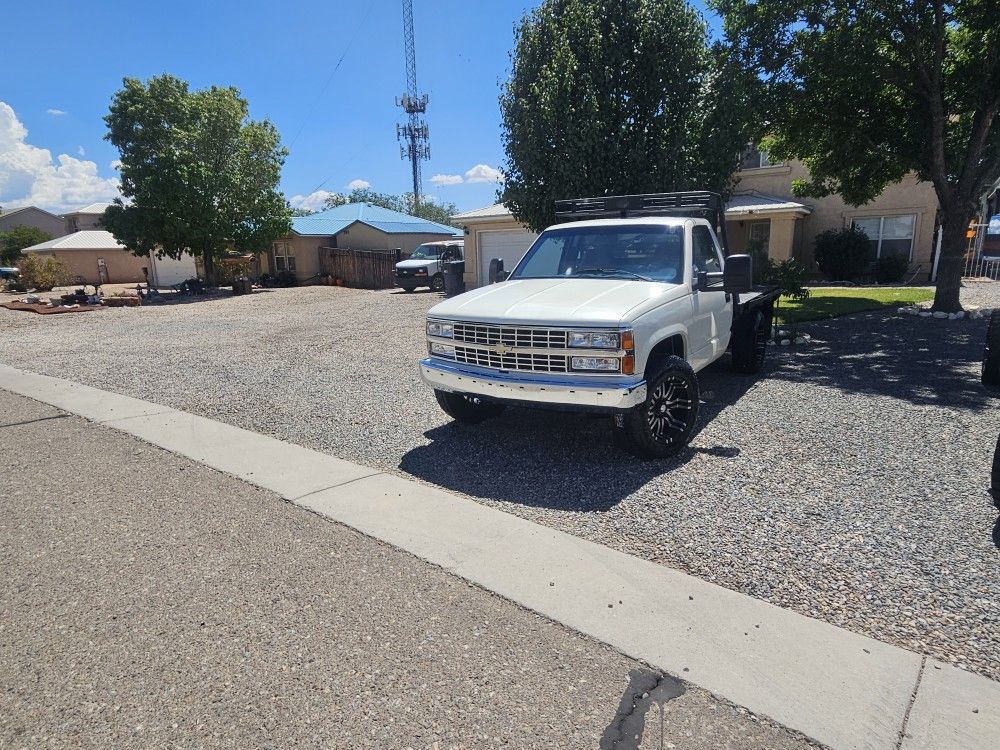 1990 Chevrolet C/K 2500 for Sale in Albuquerque, NM - OfferUp