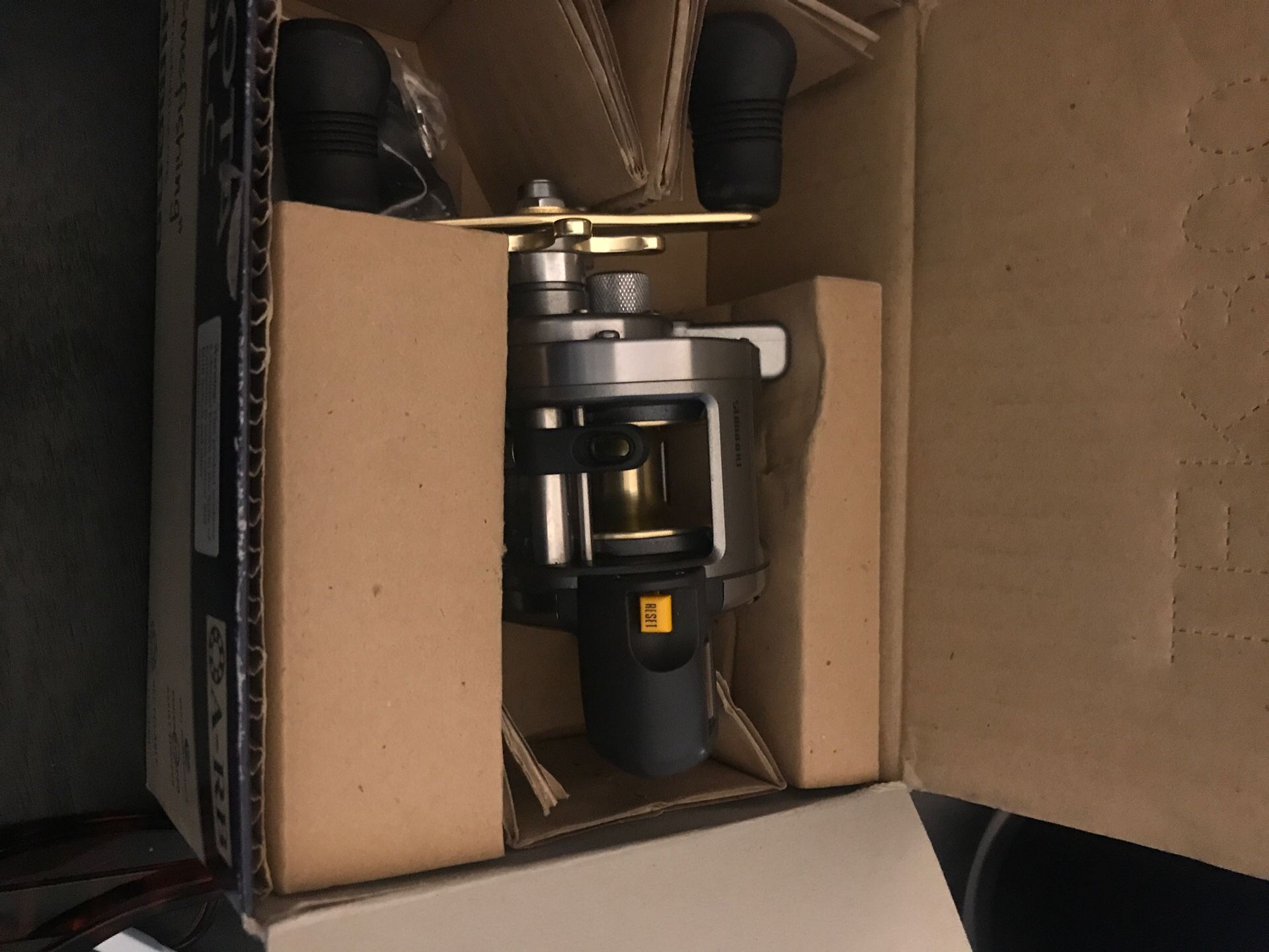 Shimano Tekota 300LC fishing Reel for Sale in Glendale, CA - OfferUp