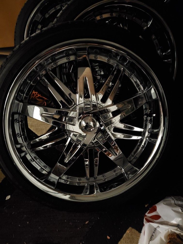 22 Inch Rims for Sale in Perris, CA - OfferUp