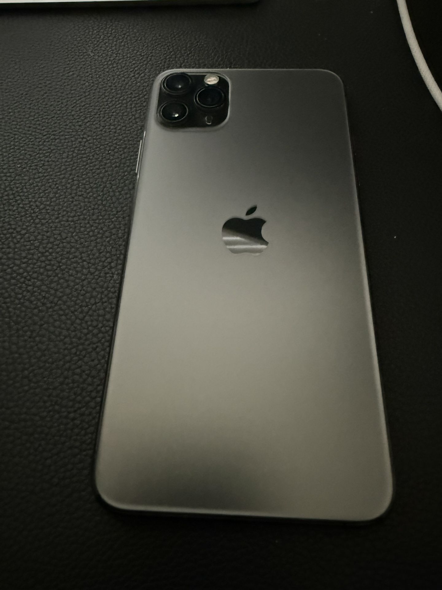 Iphone 11 Pro Max for Sale in San Antonio, TX - OfferUp