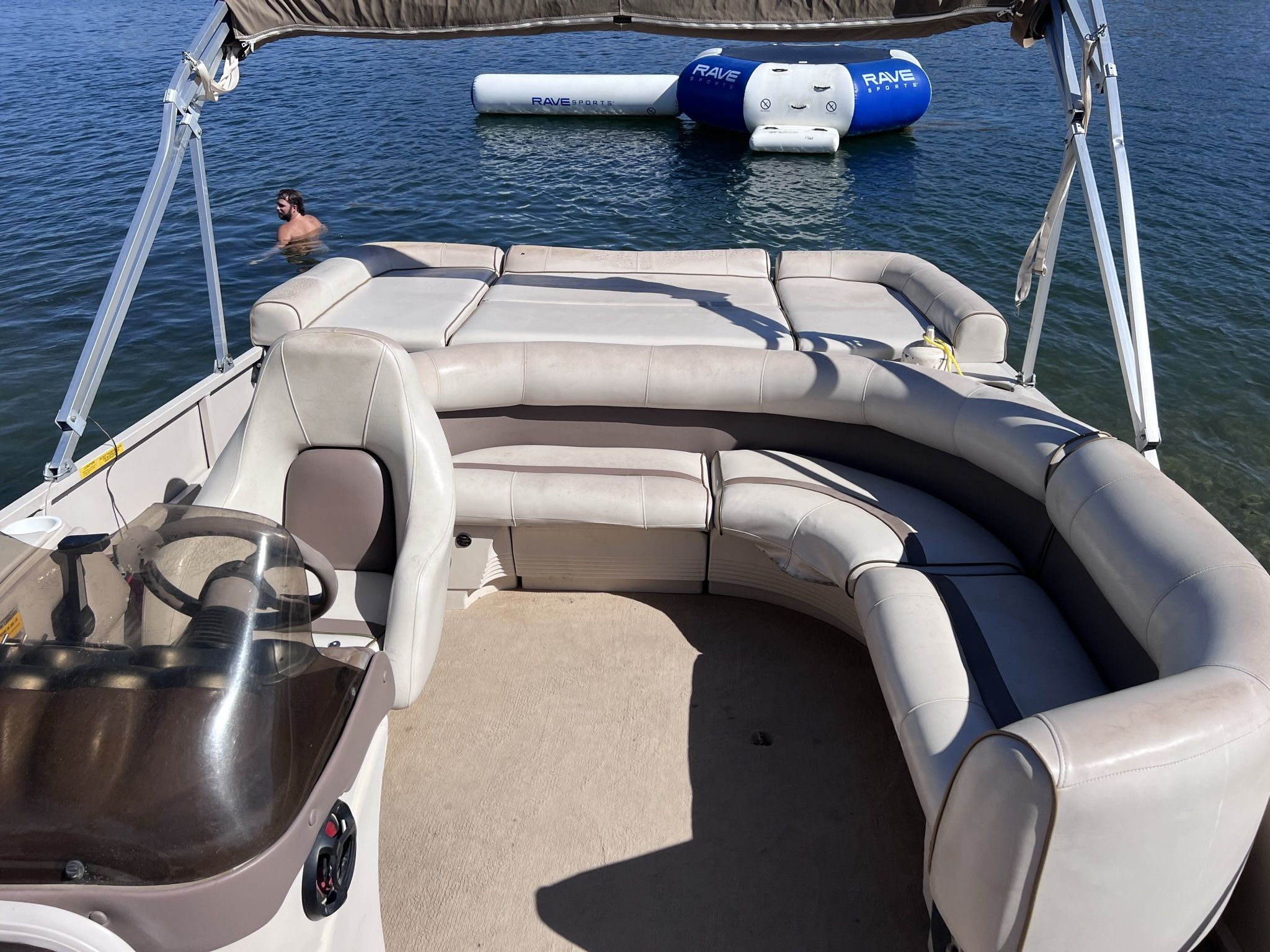 2001 Crestliner 21ft Pontoon Boat for Sale in Menifee, CA - OfferUp