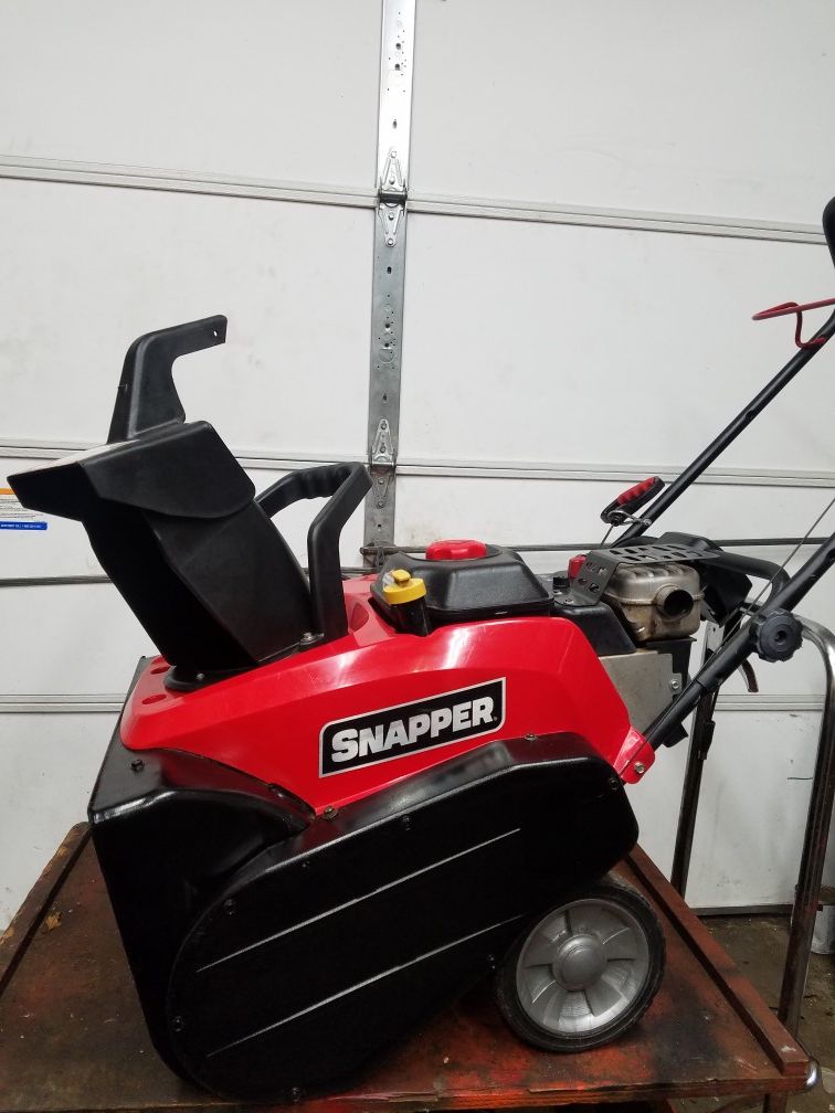 Snapper SS822E snow blower for Sale in Springfield, MA - OfferUp
