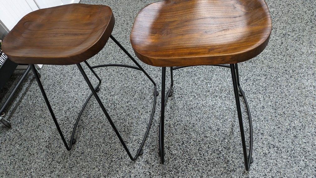 Set of 2 Bar Stools. Retail $145. C Description Below for Sale in ...
