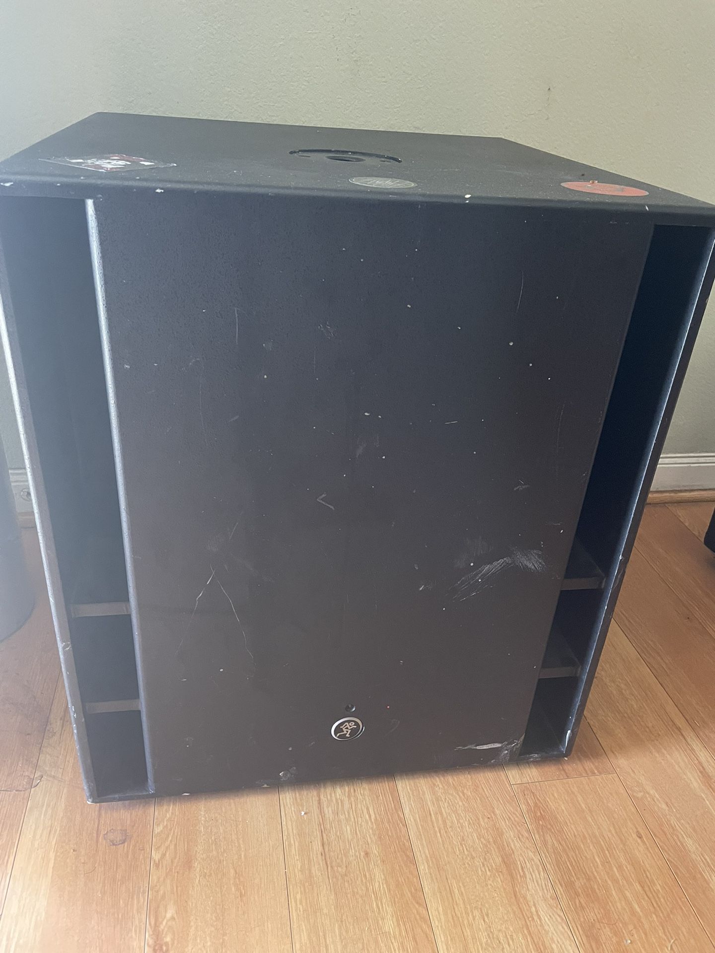 Thump 18S 1200W Powered Subwoofer for Sale in Cty Of Cmmrce, CA - OfferUp