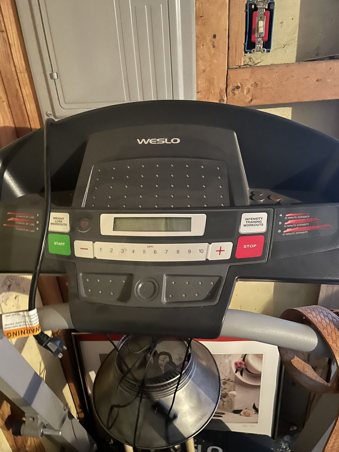 Weslo Cadence G Treadmill for Sale in Philadelphia, PA - OfferUp