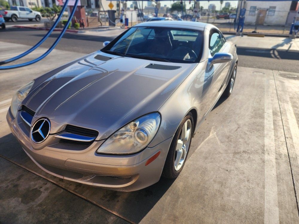 2005 Mercedes-Benz SLK for Sale in Phoenix, AZ - OfferUp