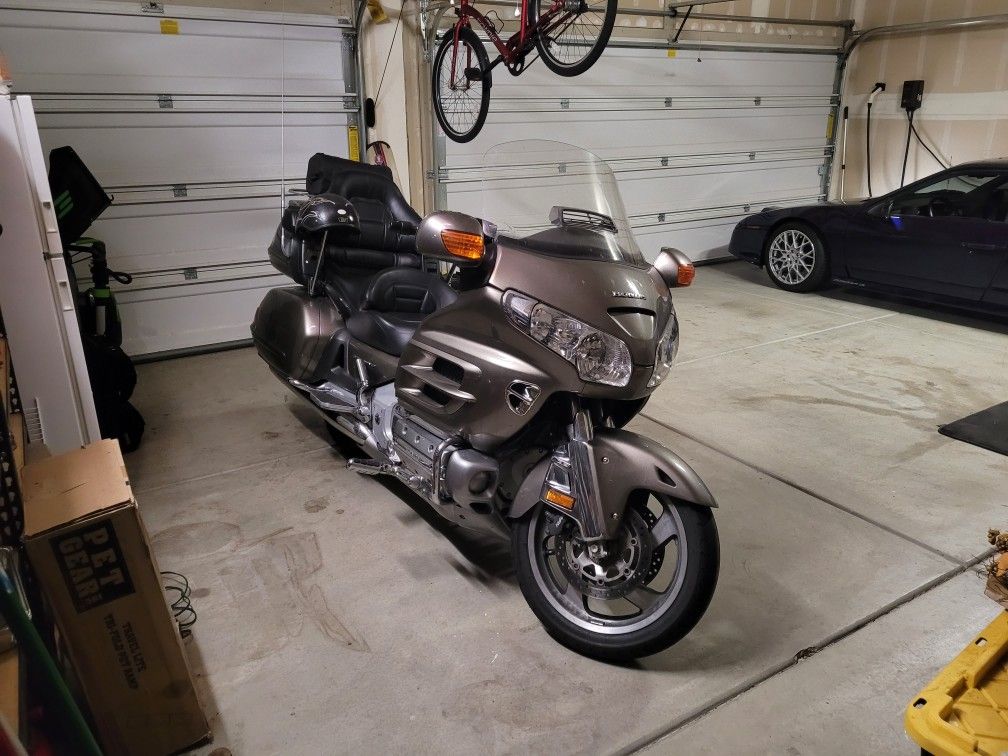 2008 Honda Goldwing for Sale in Visalia, CA - OfferUp