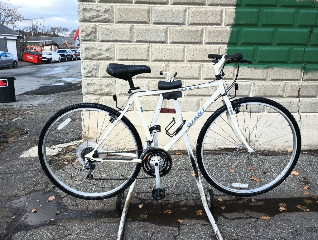 GIANT INNOVA HYBRID -GAURANTEE for Sale in Methuen, MA - OfferUp